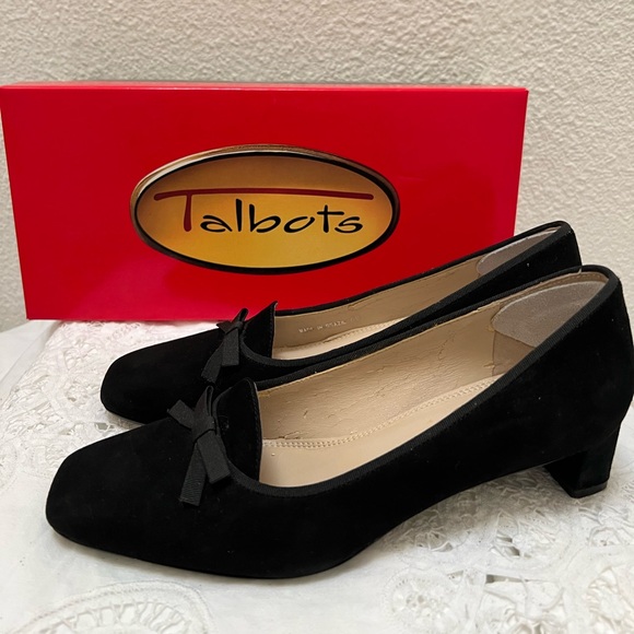 Talbots | Shoes | Vintage Talbots Black Suede Pumps With Bows Accents ...